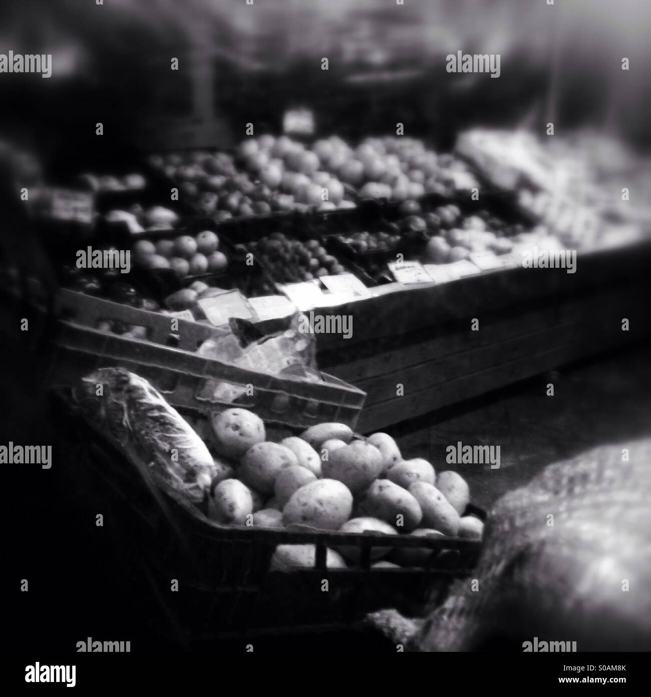 A greengrocers shop hi-res stock photography and images - Alamy