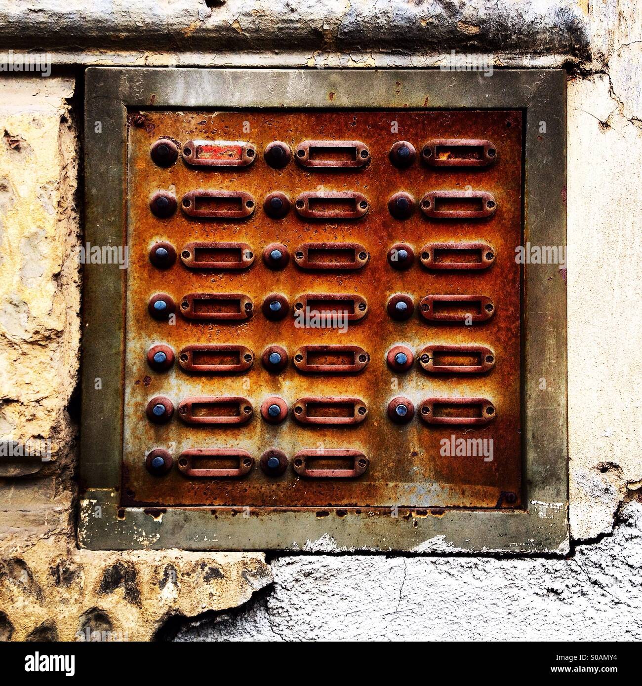 Empty home rings hi-res stock photography and images - Alamy