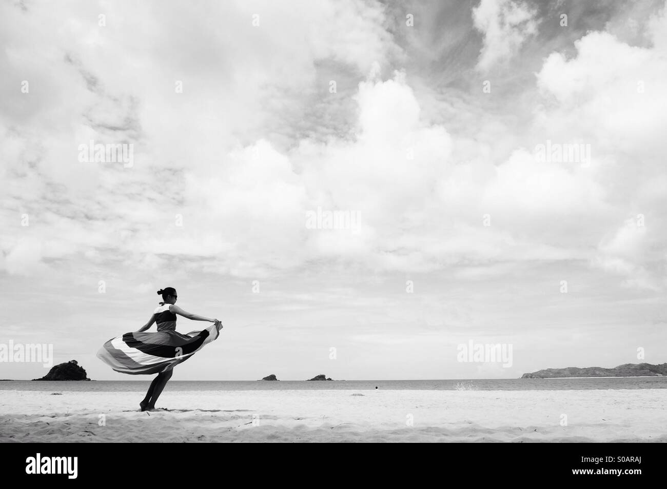 Philippines dance hi-res stock photography and images - Alamy