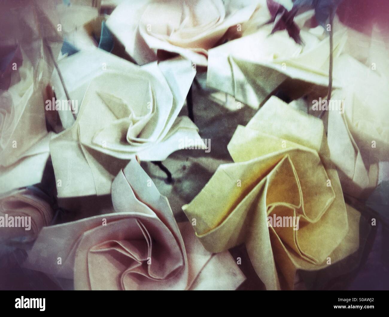 Japanese paper craft origami hi-res stock photography and images - Alamy