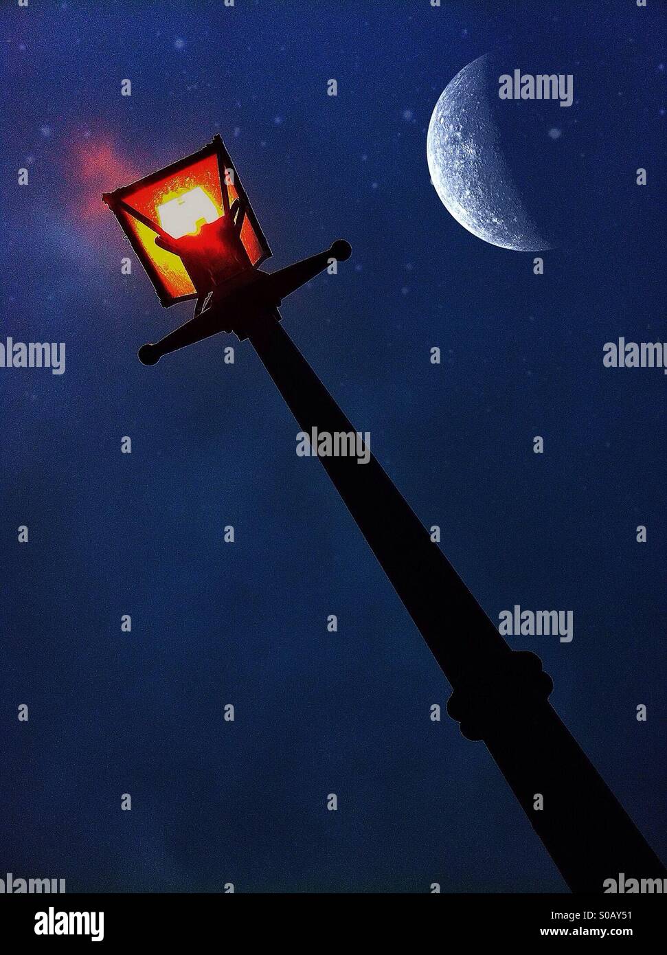 Street light and moon hi-res stock photography and images - Alamy