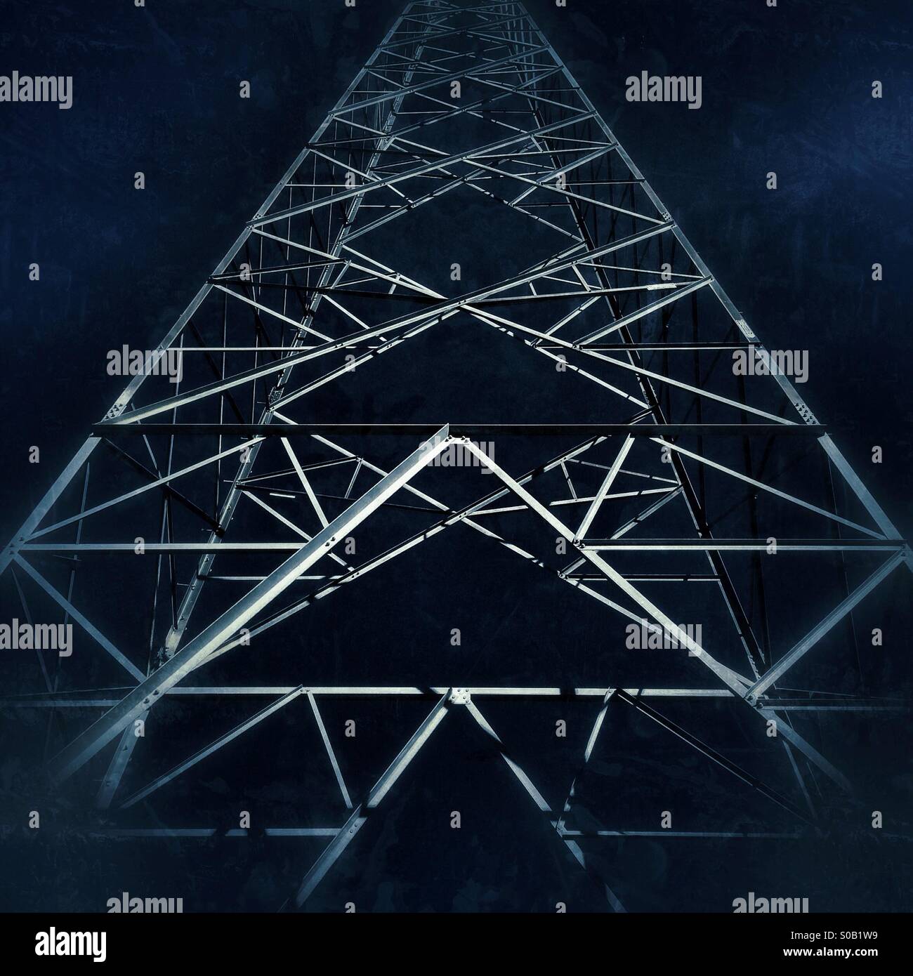 Electricity pylon tower hi-res stock photography and images - Alamy
