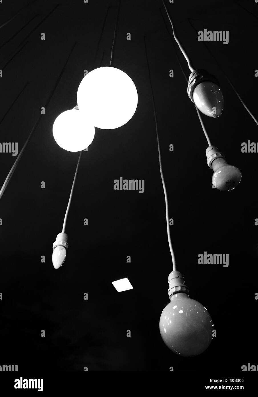 6 bulbs hi-res stock photography and images - Alamy