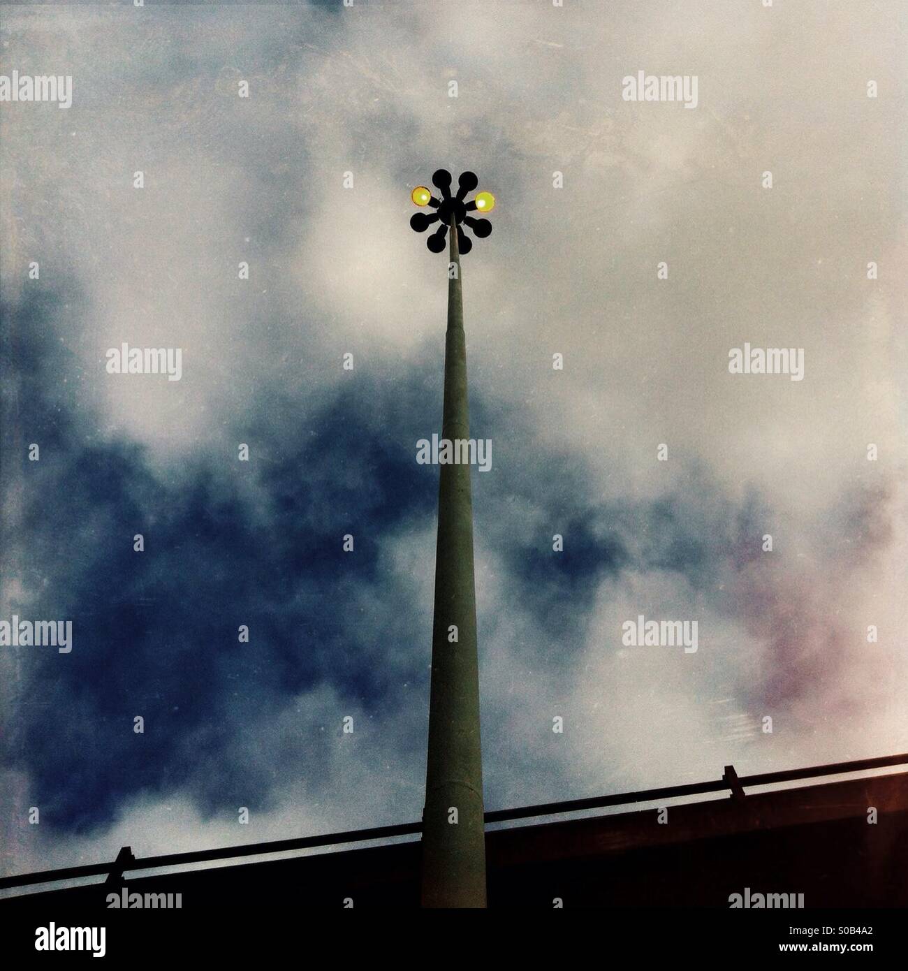 Lamp post motorway hi-res stock photography and images - Alamy