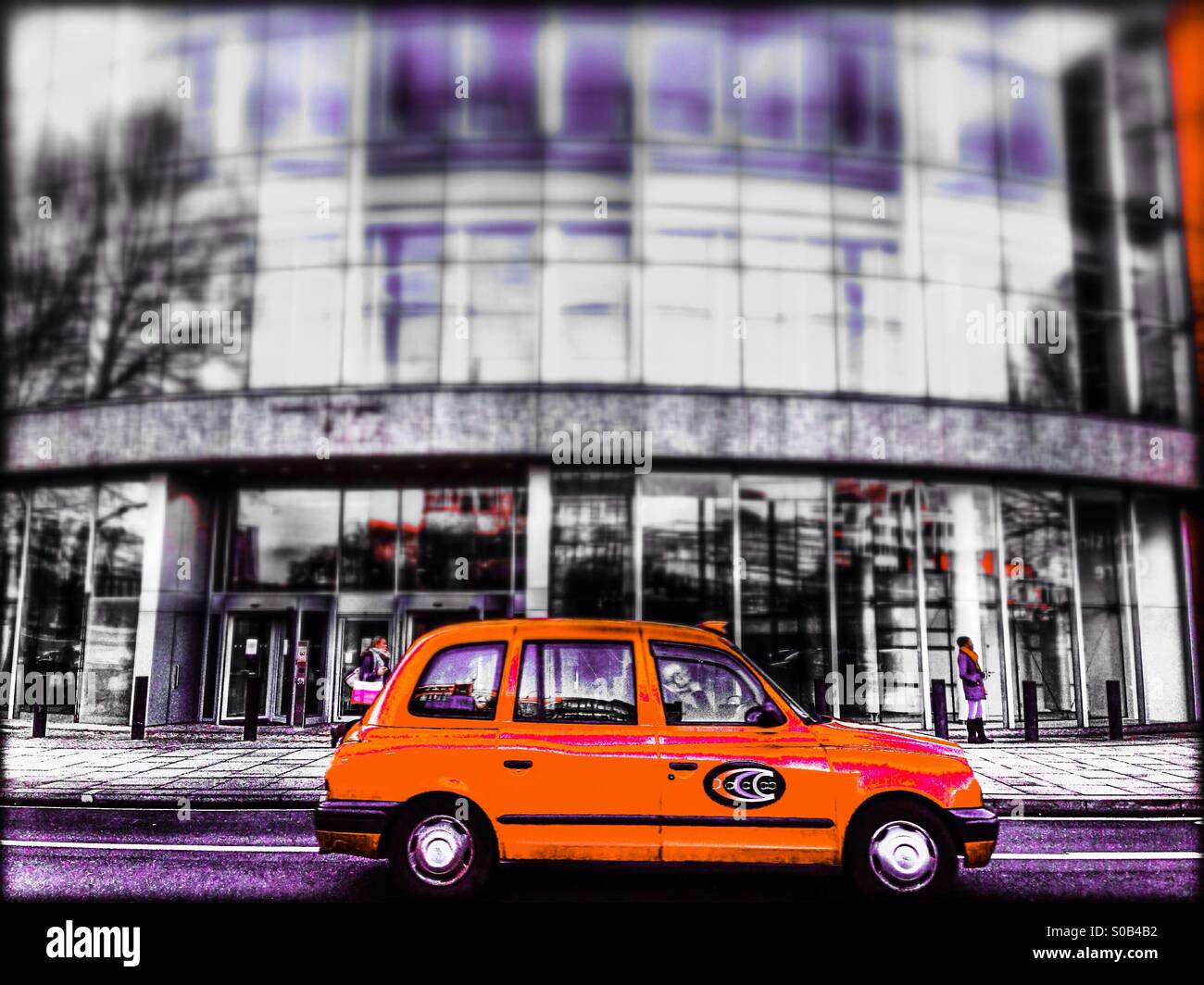 White london taxi cab hi-res stock photography and images - Alamy