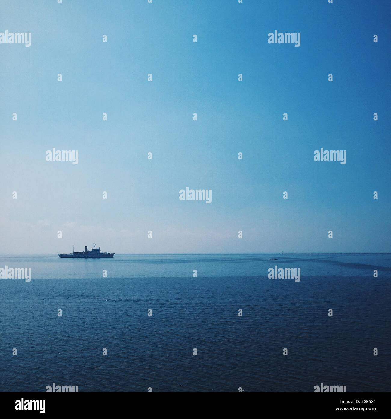 Blue happiness hi-res stock photography and images - Alamy