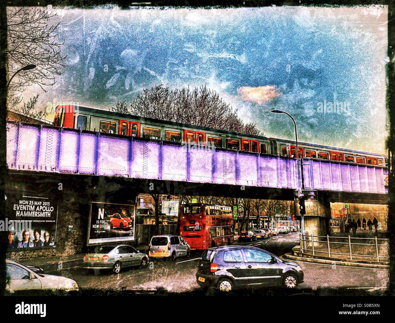 Underground train passing bridge hi-res stock photography and images ...