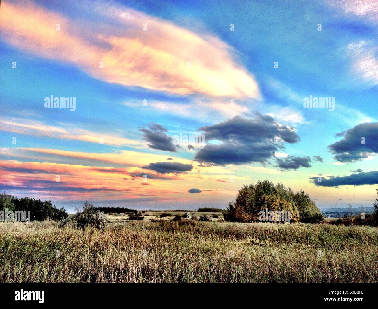 Prairie sky hi-res stock photography and images - Alamy