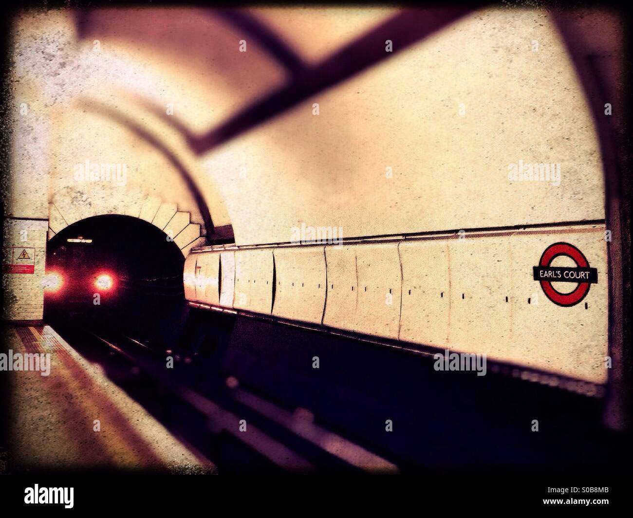 London tube tunnel hi-res stock photography and images - Alamy