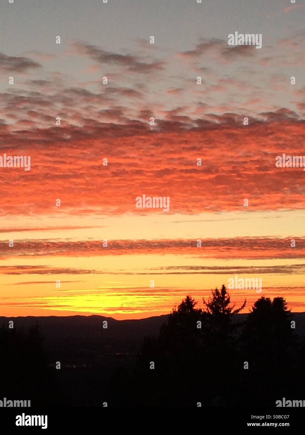 Sky fire sunset hi-res stock photography and images - Alamy