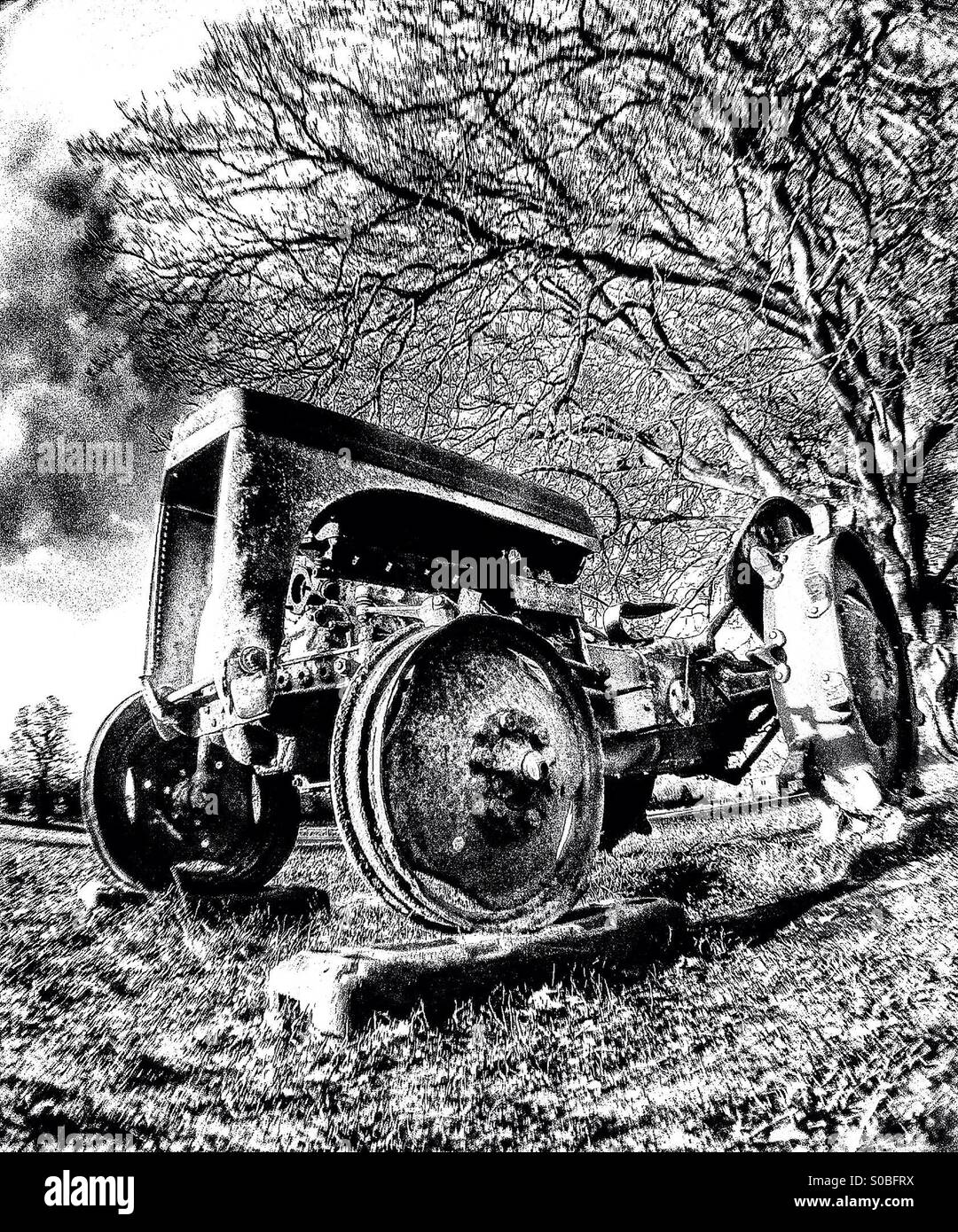 Rusty tractor hi-res stock photography and images - Alamy