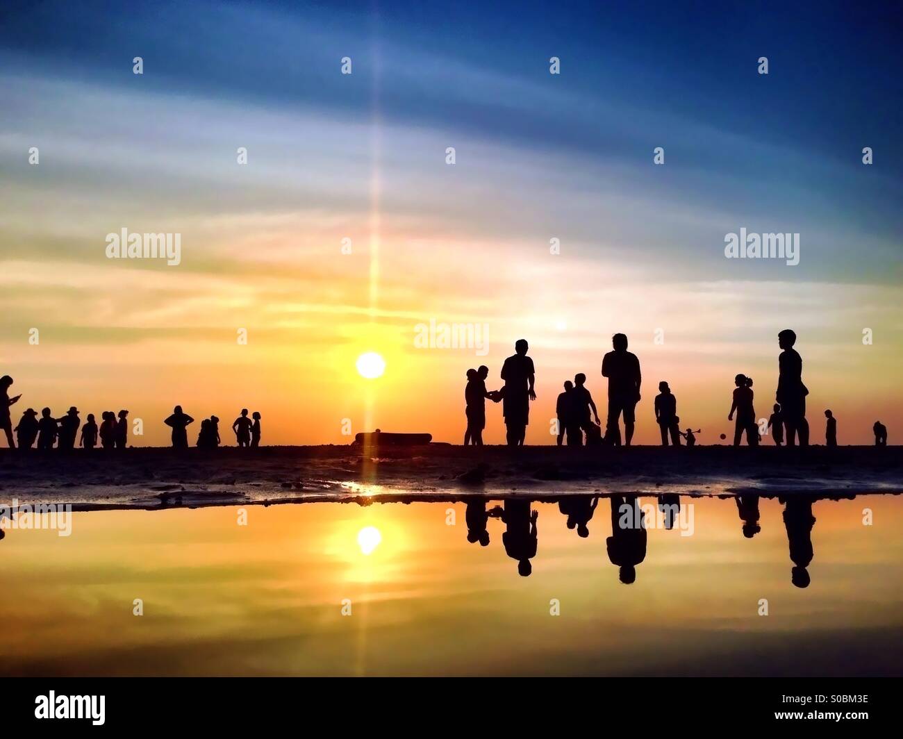 Dawn activities hi-res stock photography and images - Alamy