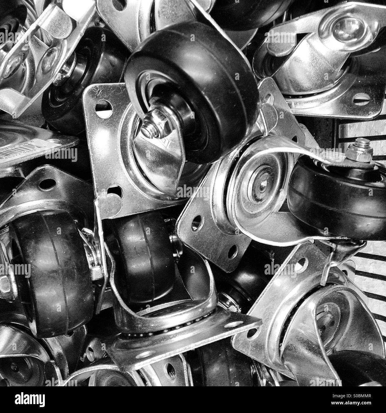 Black wheels hi-res stock photography and images - Alamy