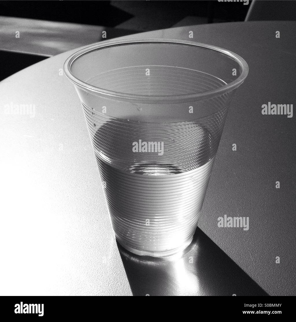 Clear plastic cup water hi-res stock photography and images - Alamy