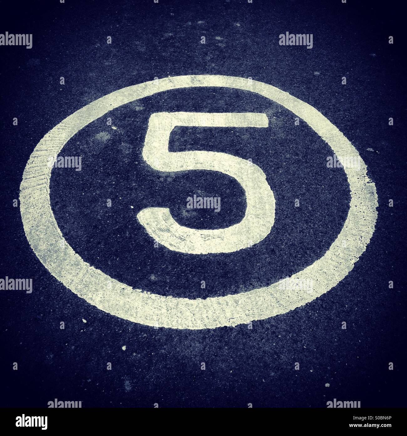 Road sign 5 mph hi-res stock photography and images - Alamy