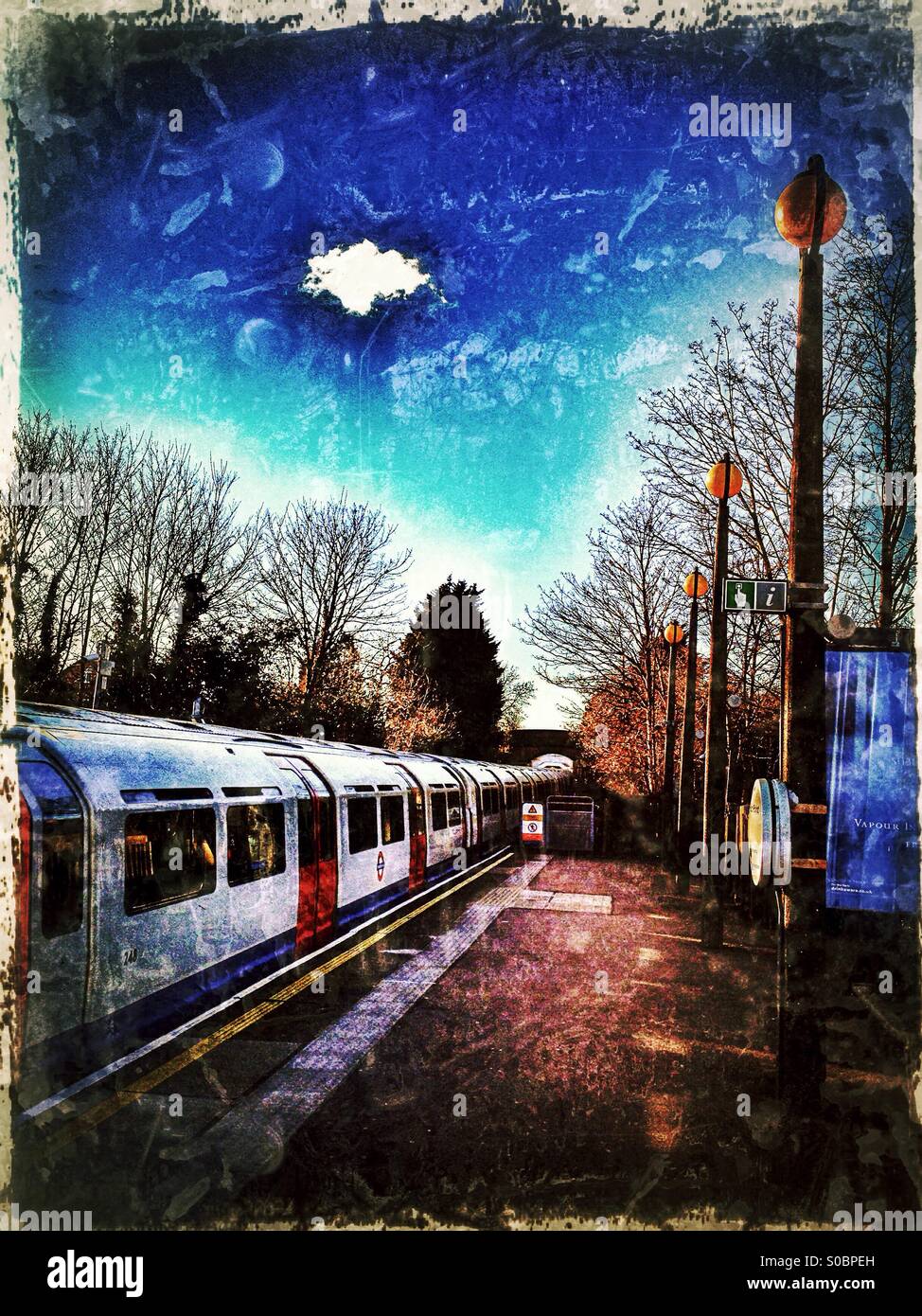 Open air metro line hi-res stock photography and images - Alamy