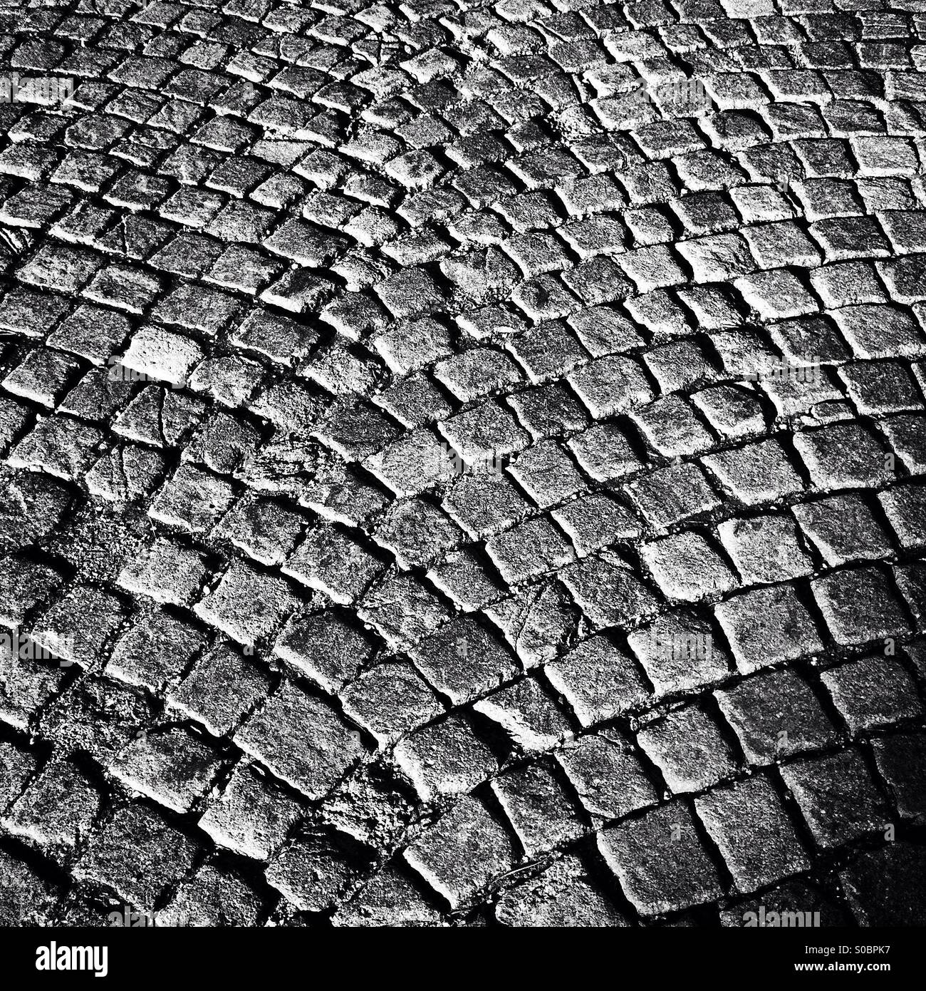 Pavement road hi-res stock photography and images - Alamy