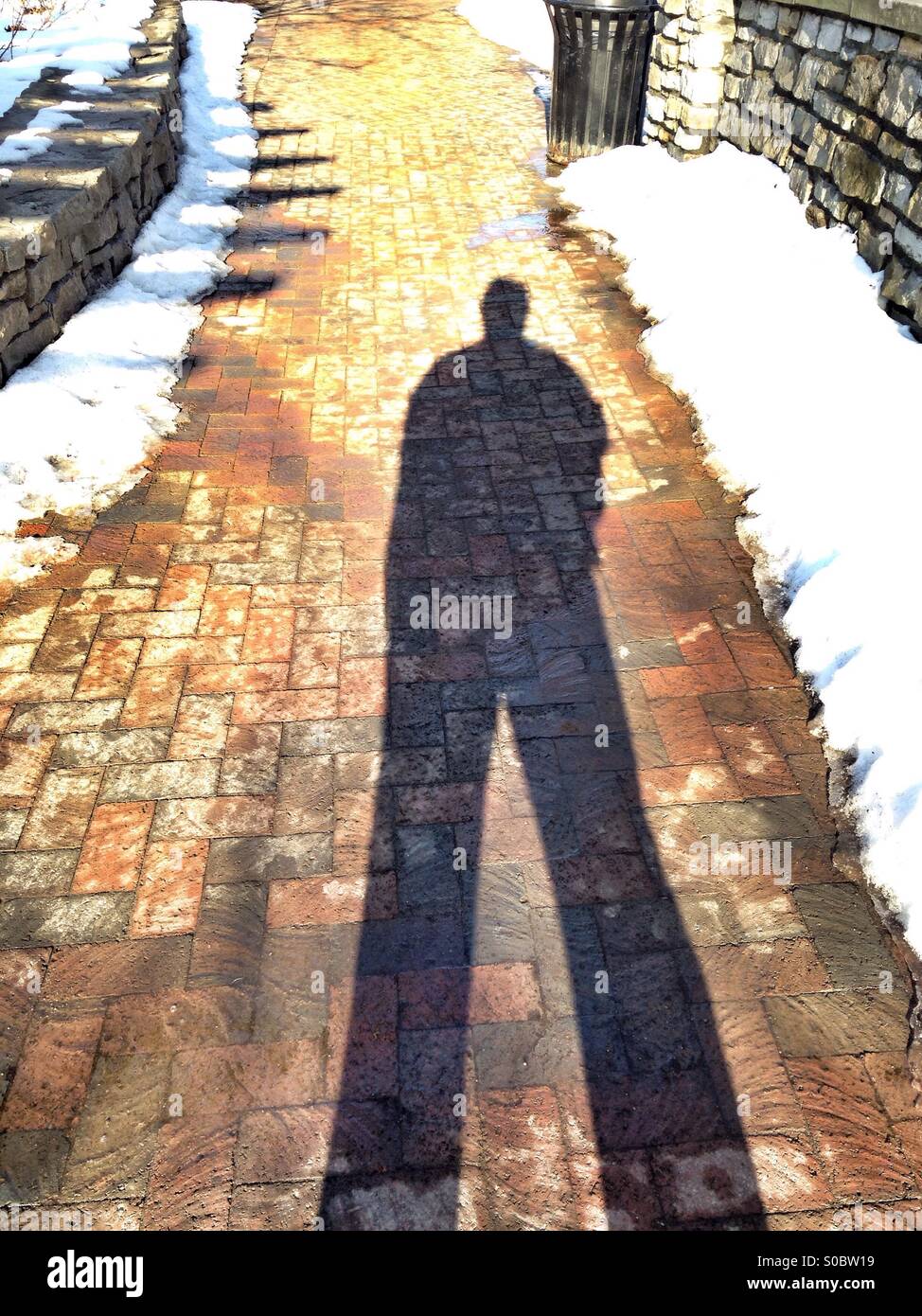 Cast a dark shadow hi-res stock photography and images - Alamy