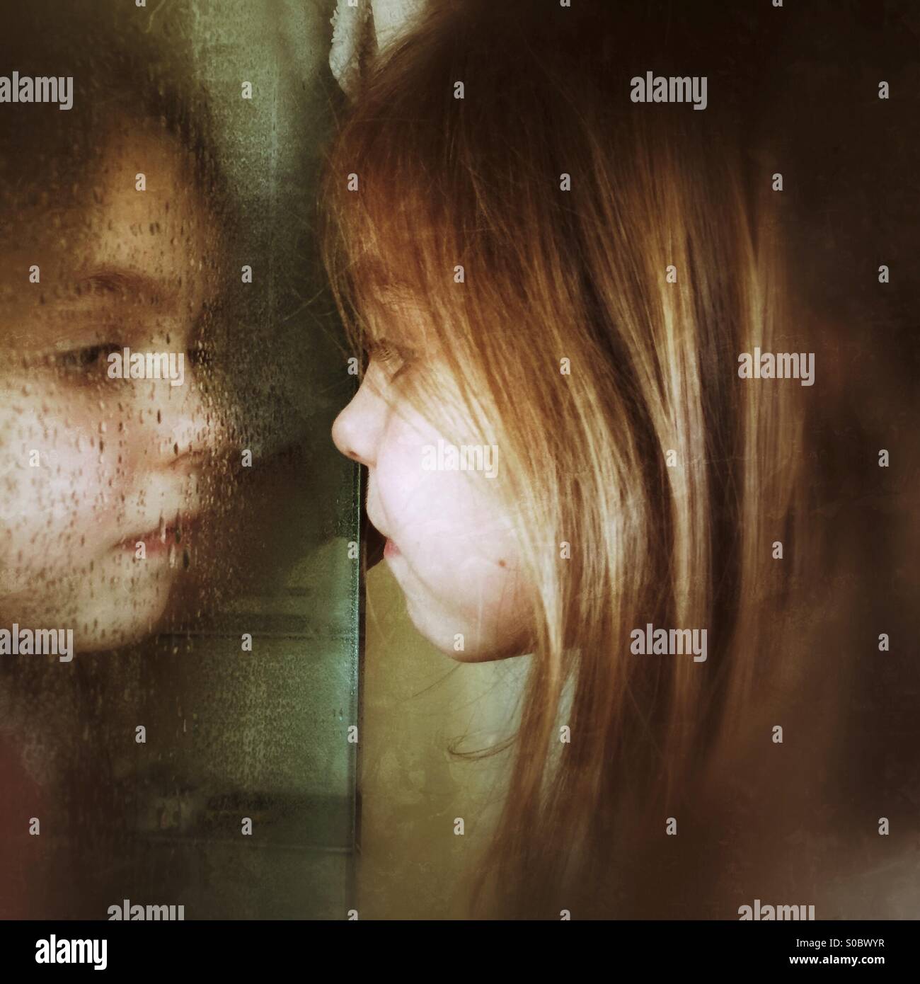 Child mirror reflection hi-res stock photography and images - Alamy