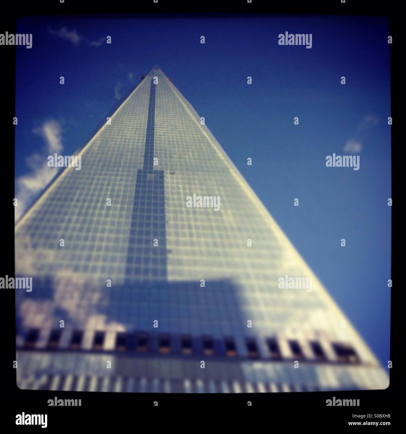 New york skyscraper shadow hi-res stock photography and images - Alamy