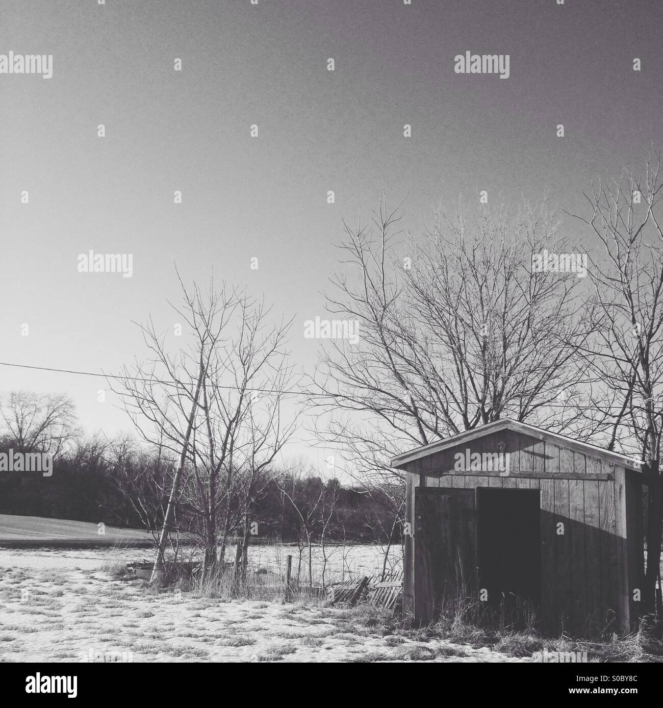 Empty shed hi-res stock photography and images - Alamy