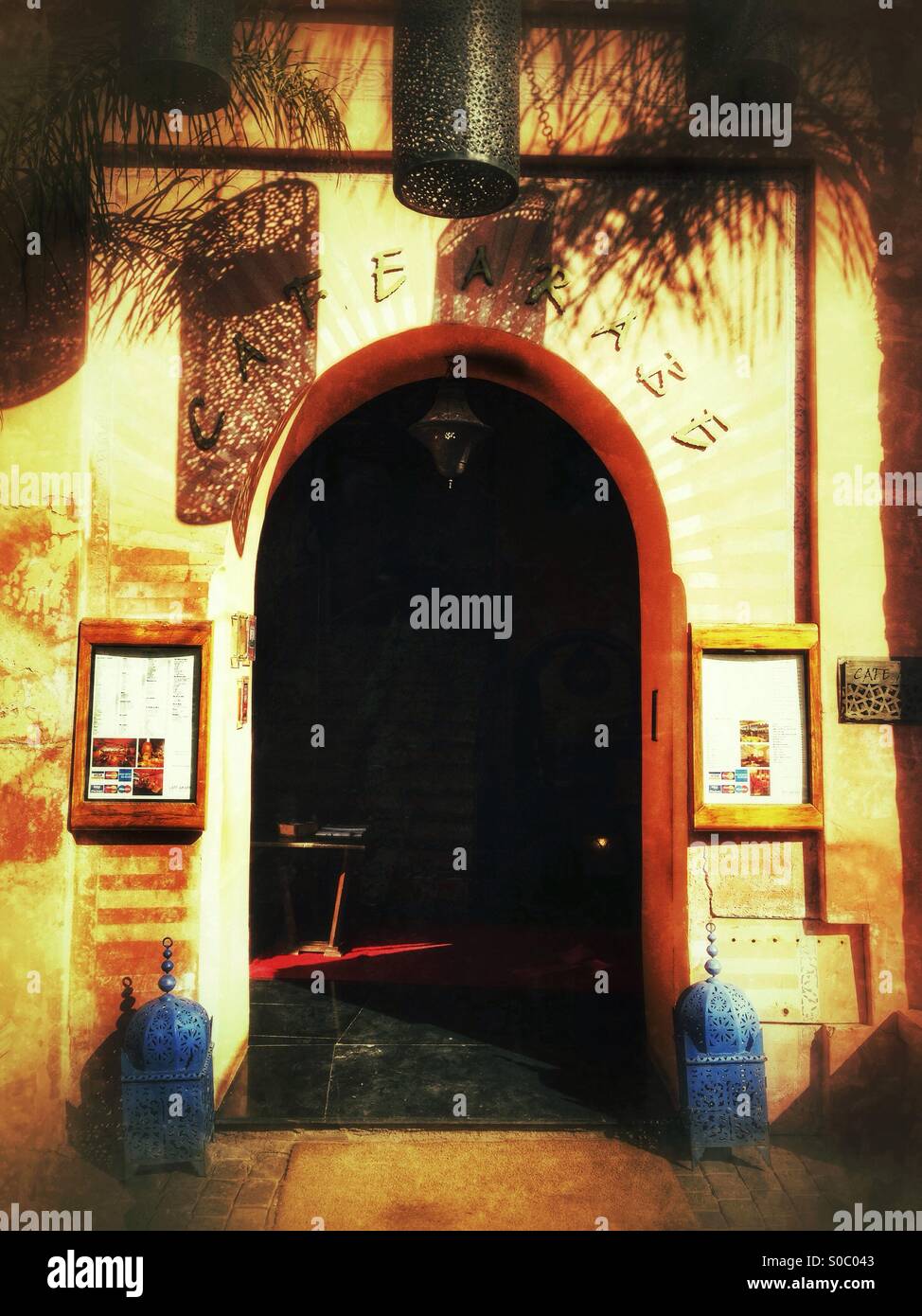 Marrakesh café arabe hi-res stock photography and images - Alamy