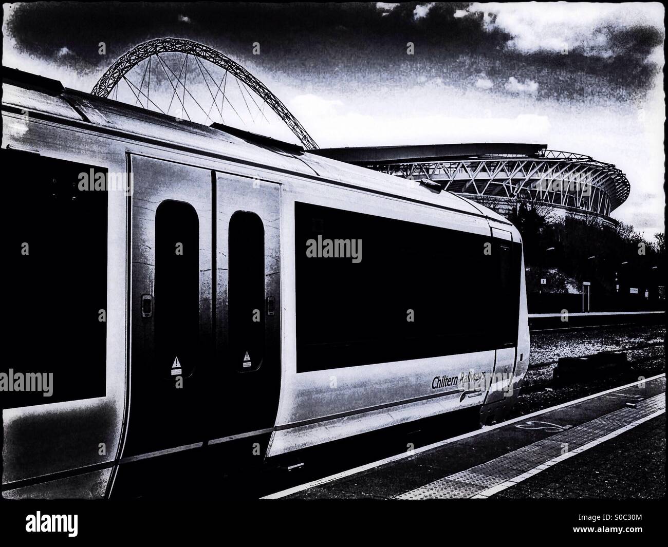 Wembley stadium in north london hi-res stock photography and images - Alamy