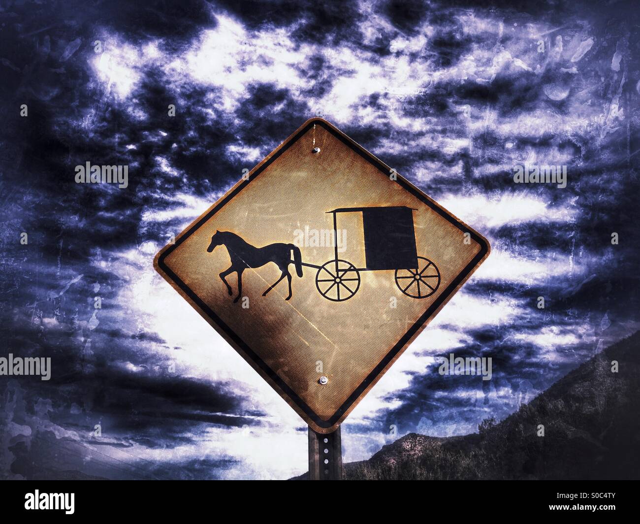 Horse and buggy sign hi-res stock photography and images - Alamy