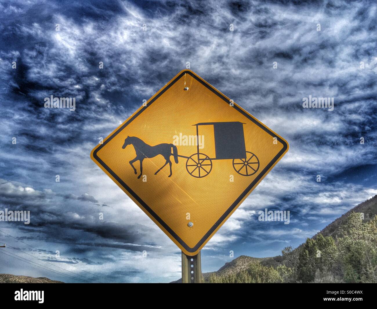 Horse buggy sign hi-res stock photography and images - Alamy