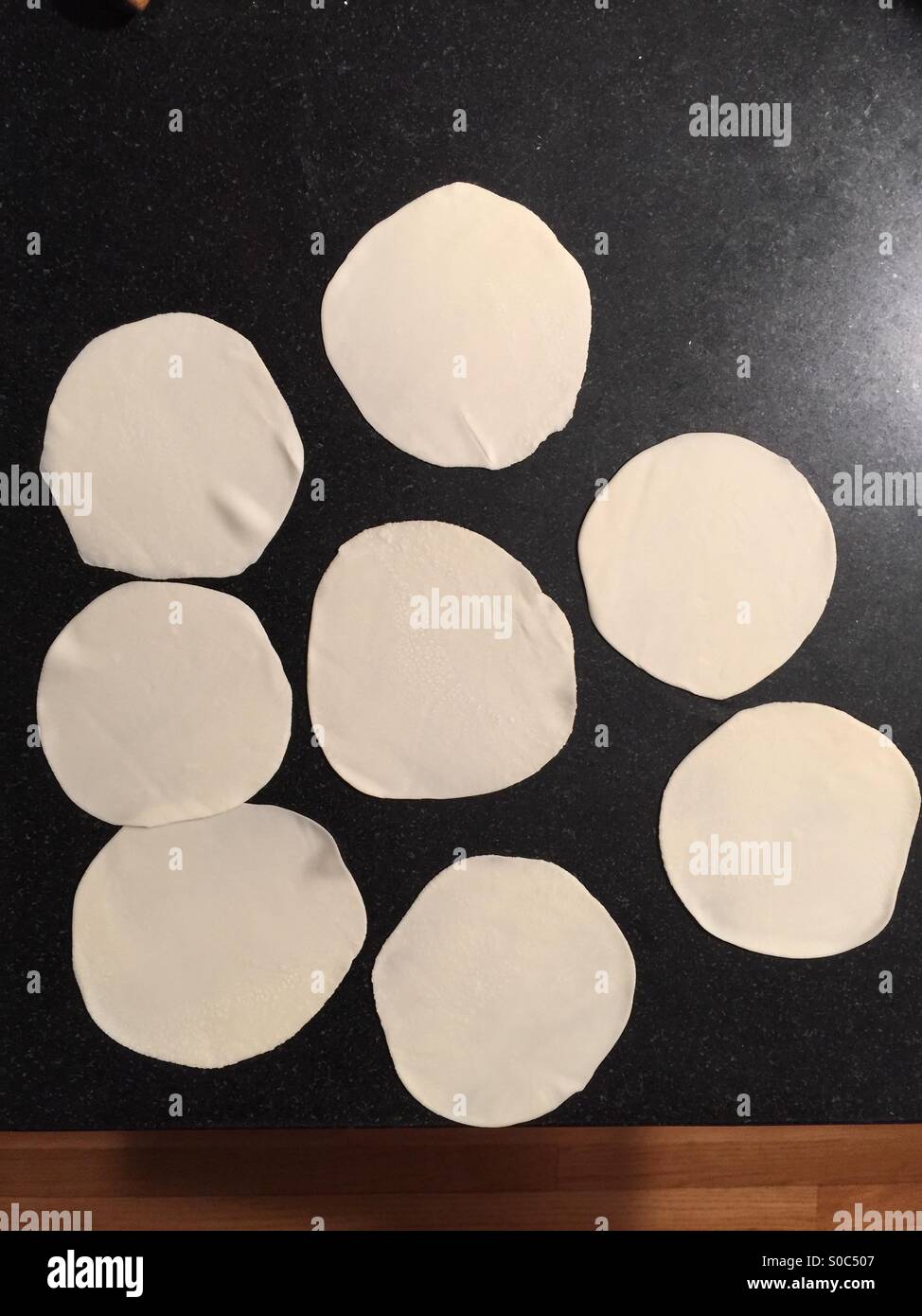 Dumpling skins hi-res stock photography and images - Alamy