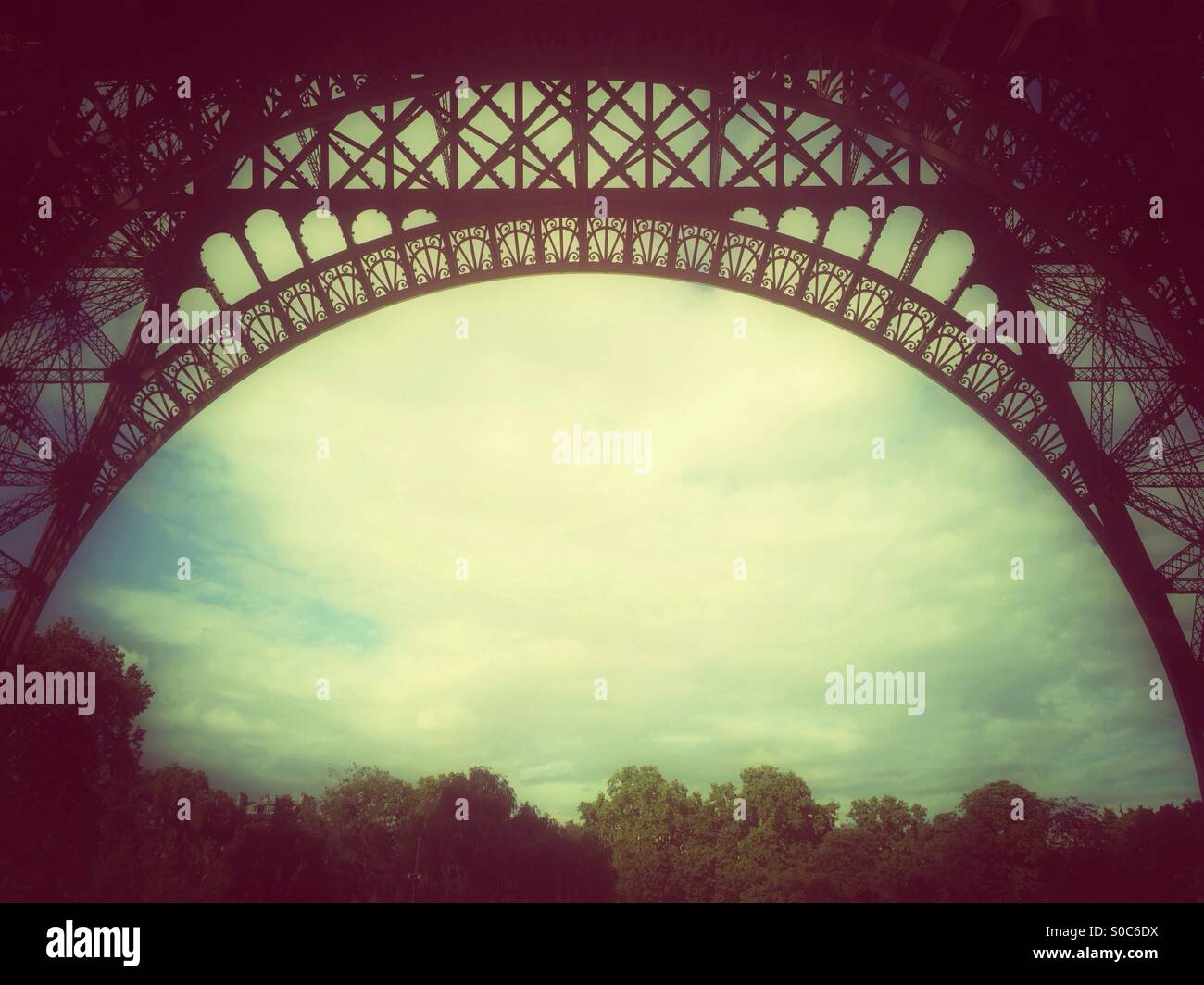 Eiffel tower arch hi-res stock photography and images - Alamy