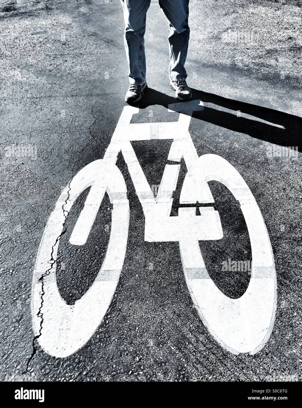 Painted cycle on pavement hi-res stock photography and images - Alamy