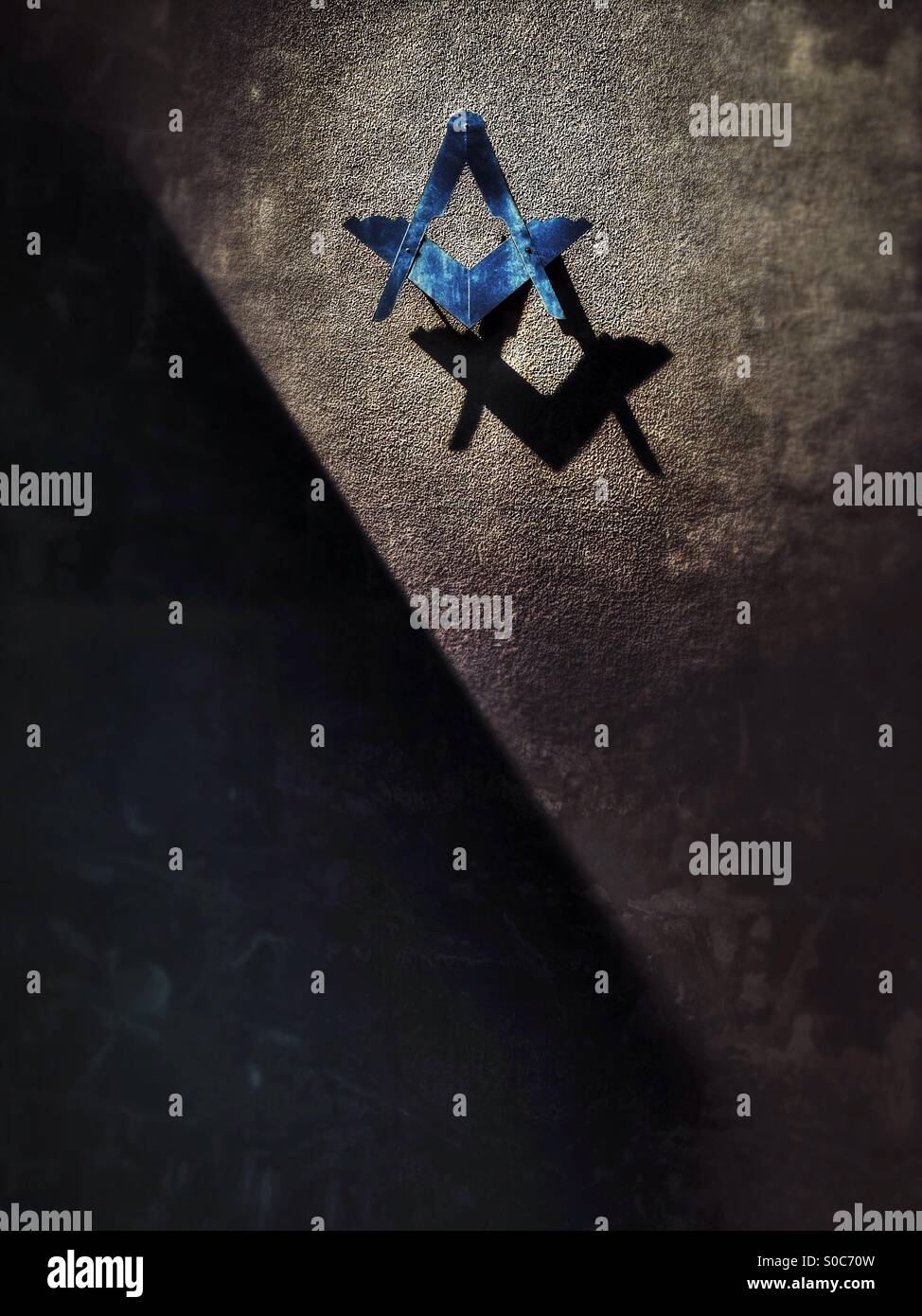 Freemason symbol hi-res stock photography and images - Alamy