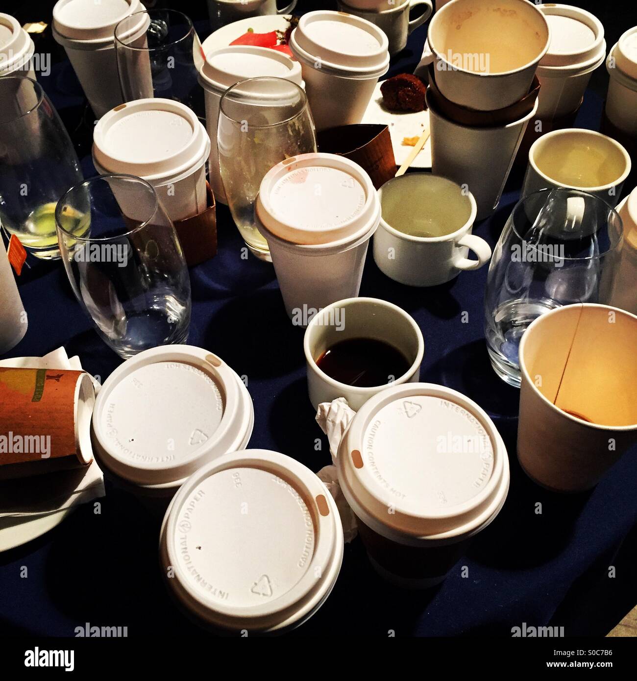 A large amount of empty and full coffee cups Stock Photo - Alamy