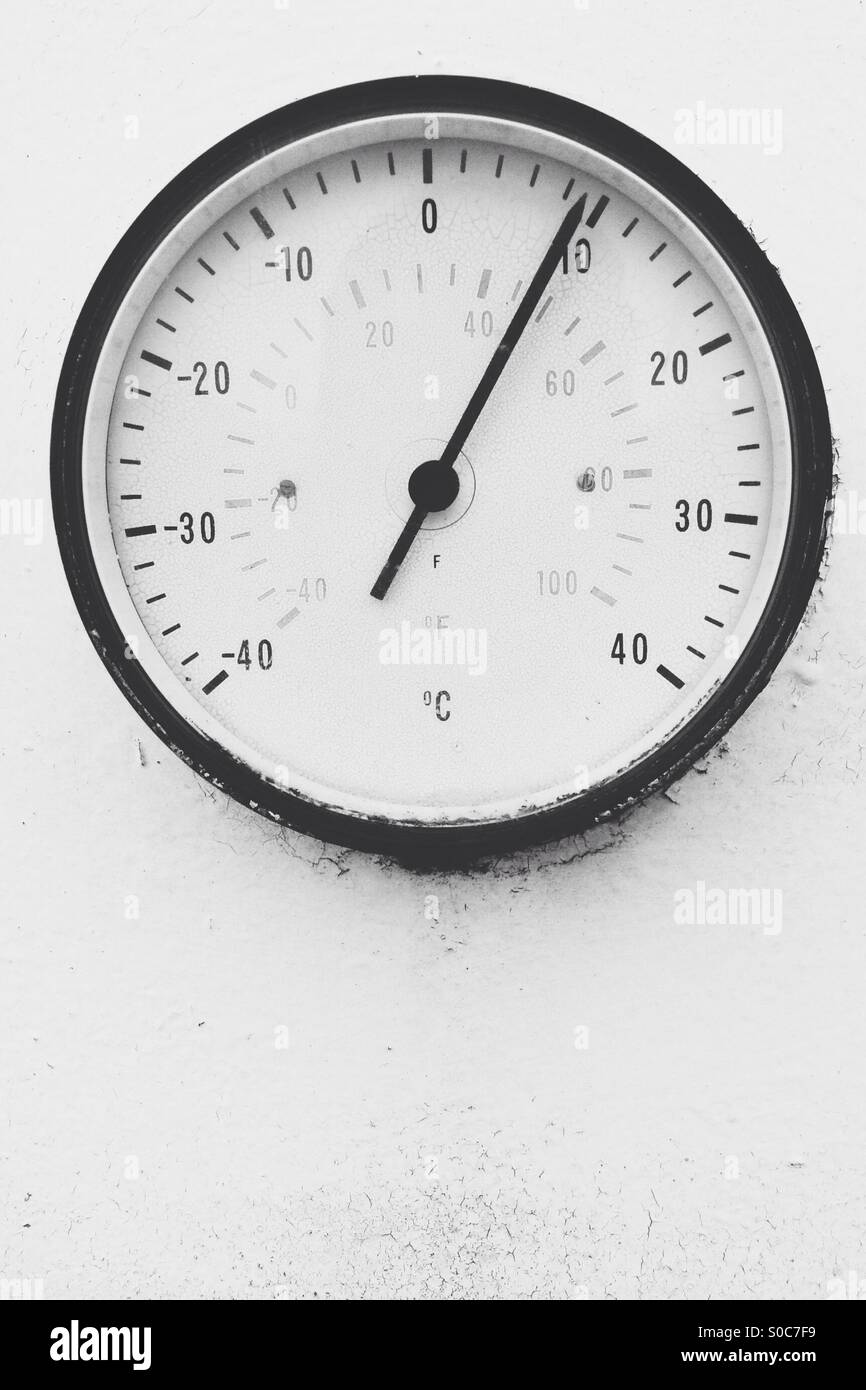 Hot temperature gauge hi-res stock photography and images - Alamy