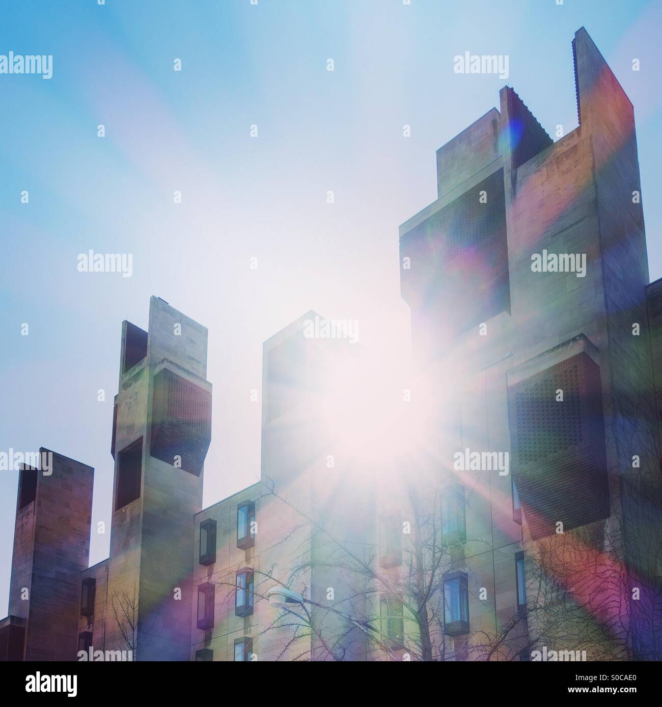 Sunburst building hi-res stock photography and images - Alamy