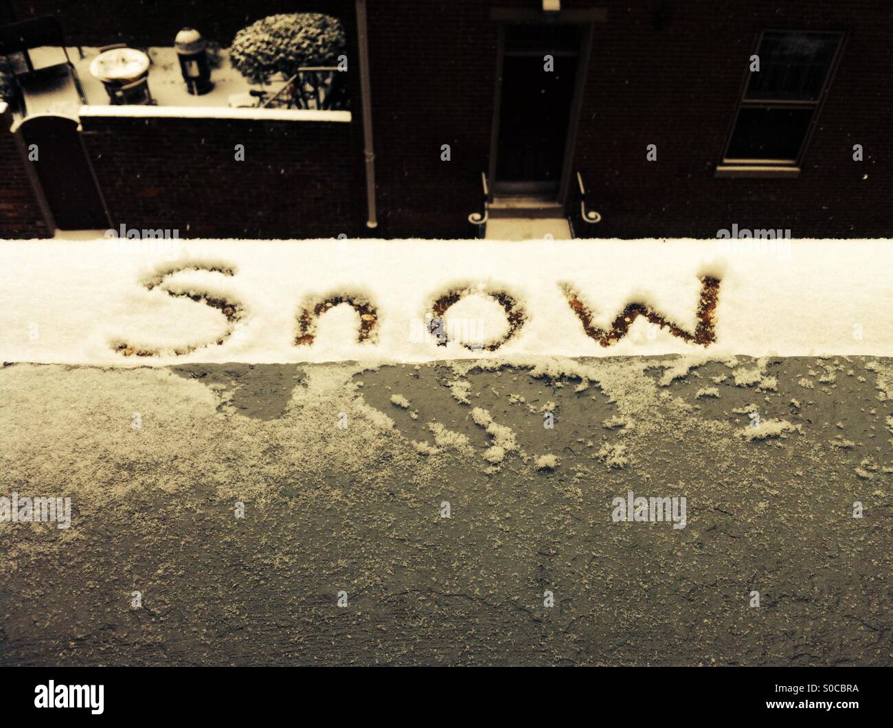Snow writing hi-res stock photography and images - Alamy