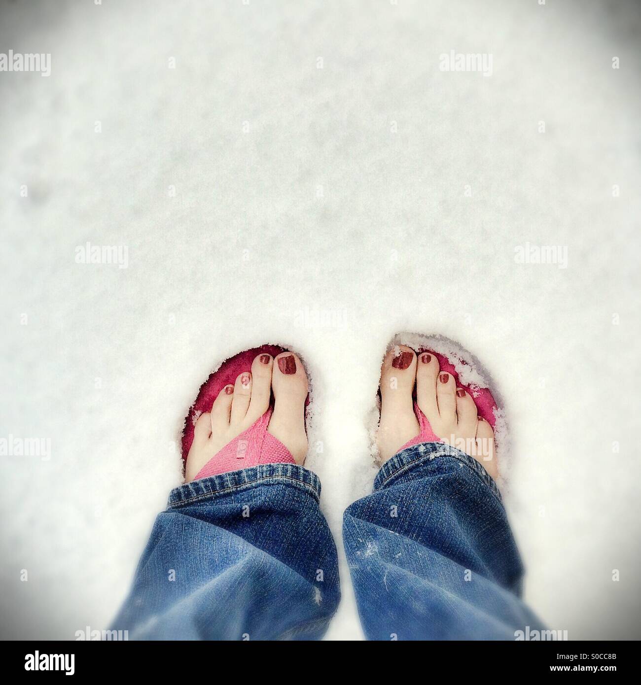 Cold feet hi-res stock photography and images - Alamy