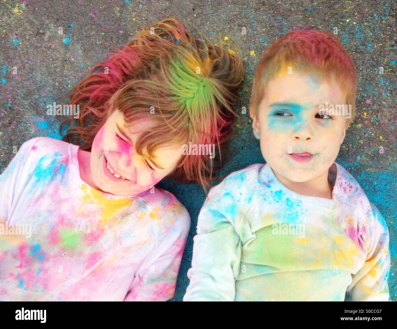 Colour powder hi-res stock photography and images - Alamy