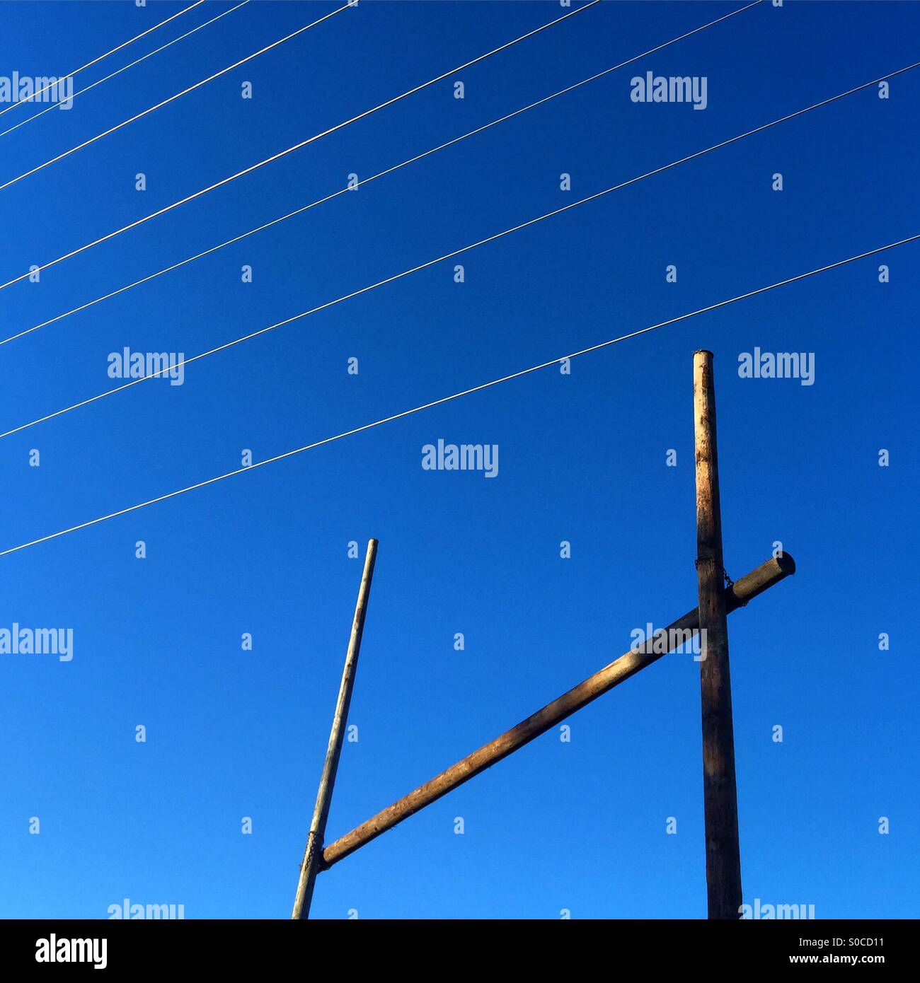 Power lines wooden hi-res stock photography and images - Alamy