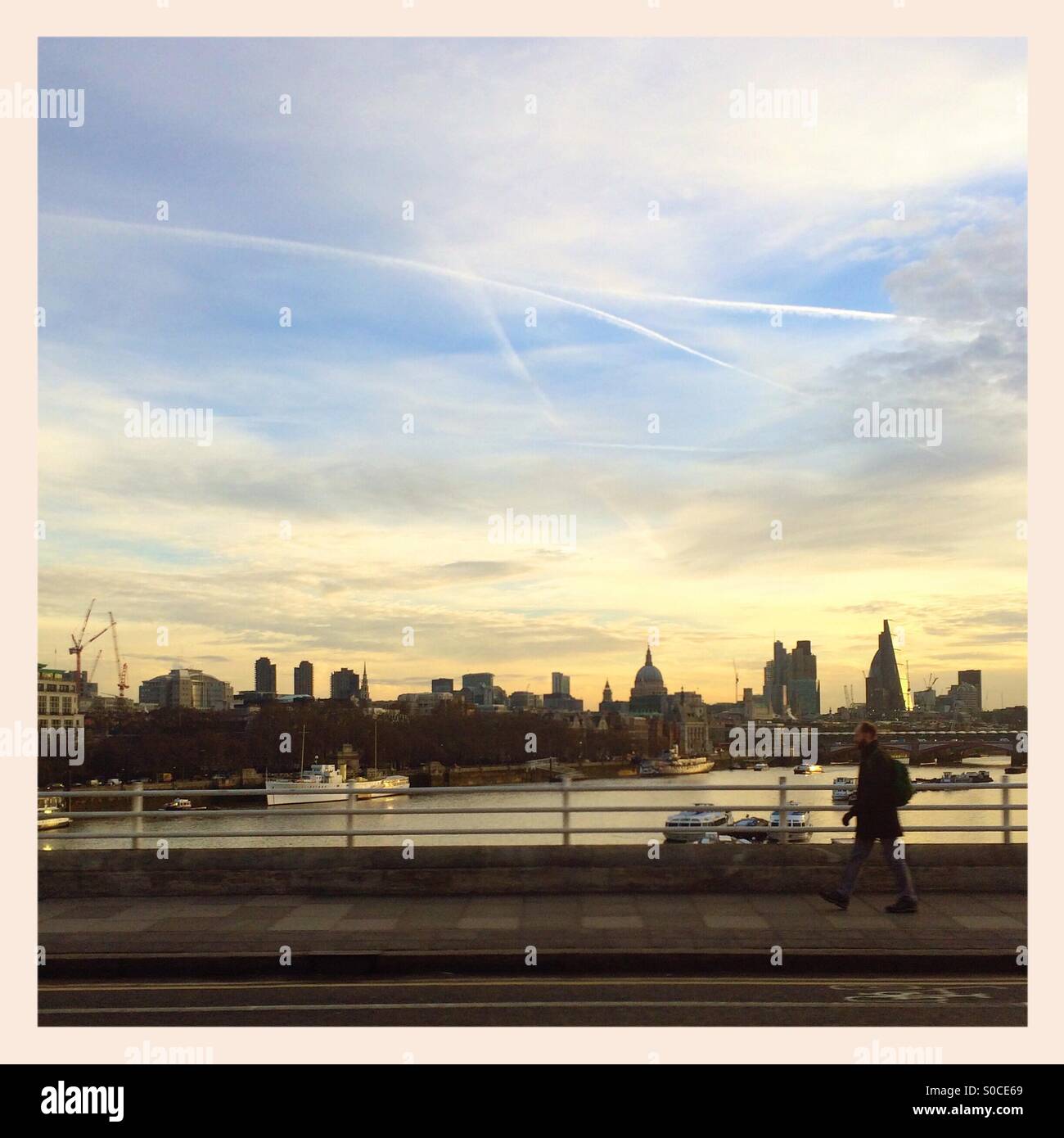 Waterloo bridge sunset hi-res stock photography and images - Alamy