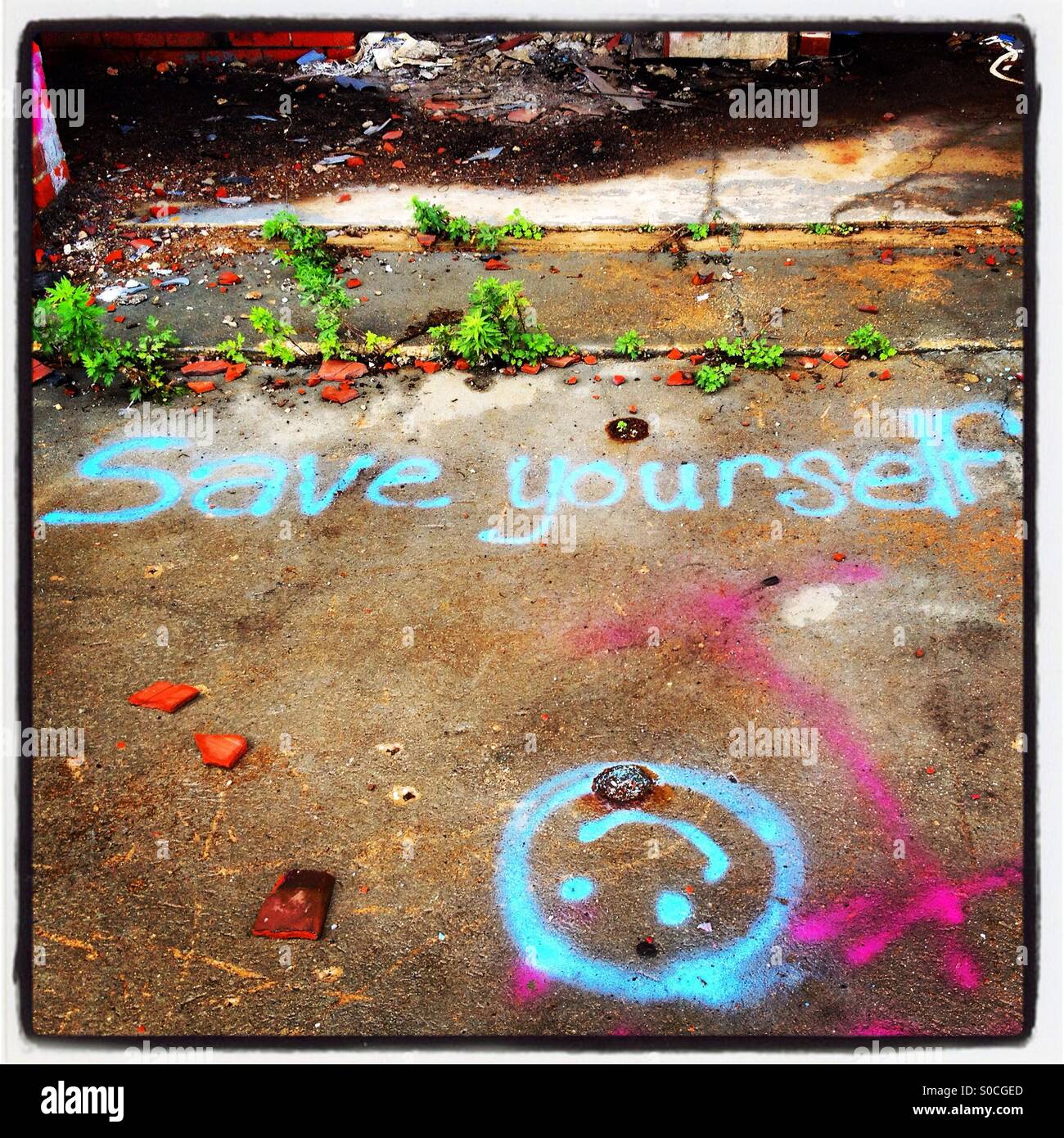 Save message hi-res stock photography and images - Alamy