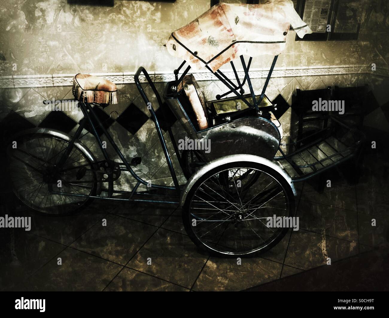 Vietnamese transportation hi-res stock photography and images - Alamy