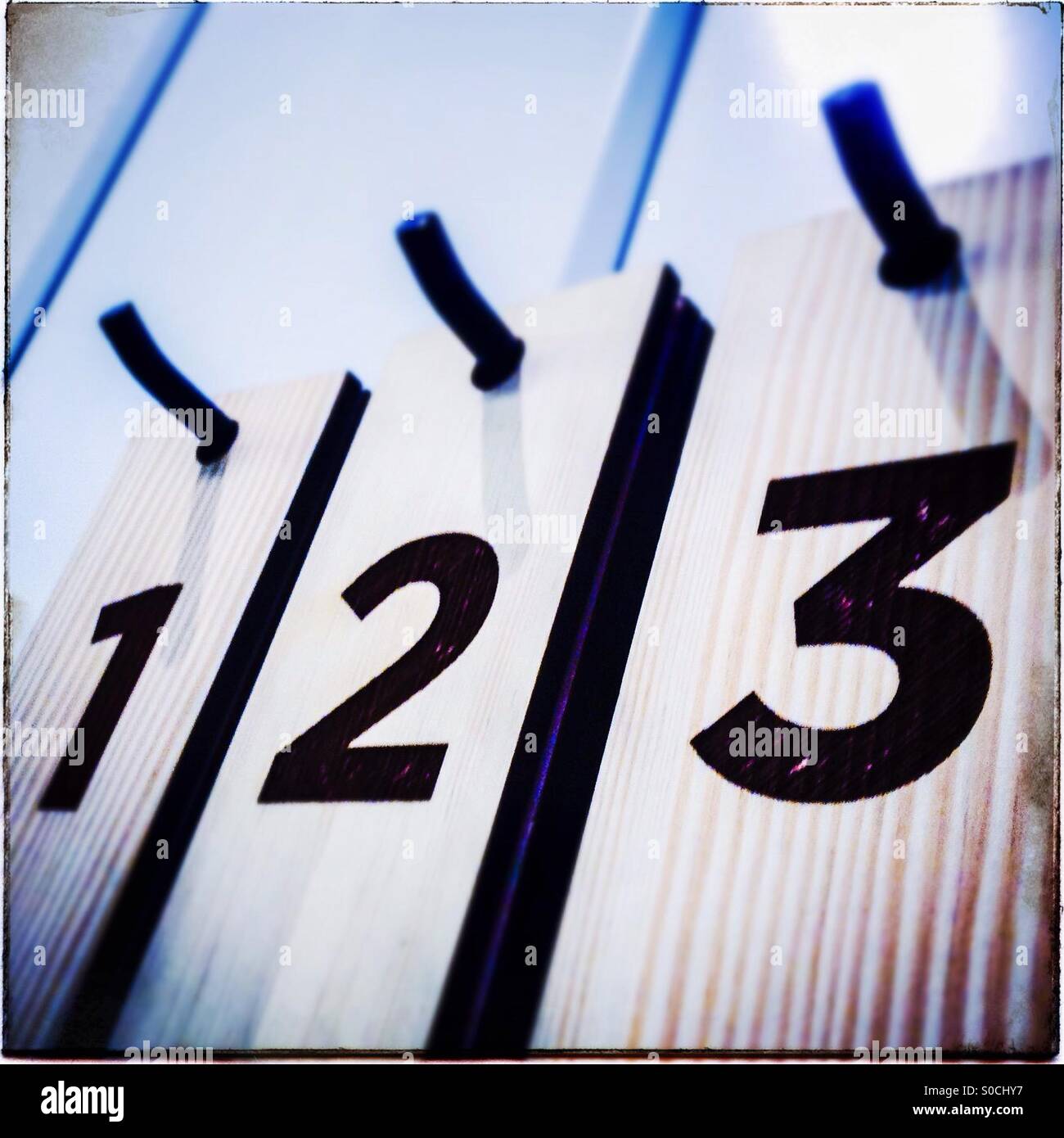 Numbers counting up from 1 to 3. Three options Stock Photo - Alamy