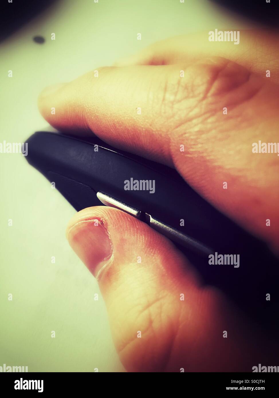 Hand using mouse hi-res stock photography and images - Alamy