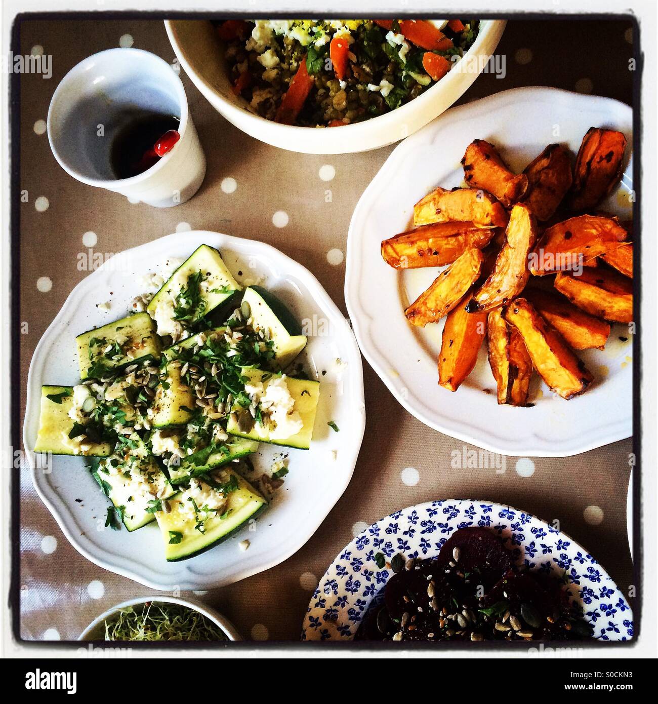 Vegetarian lunch hi-res stock photography and images - Alamy