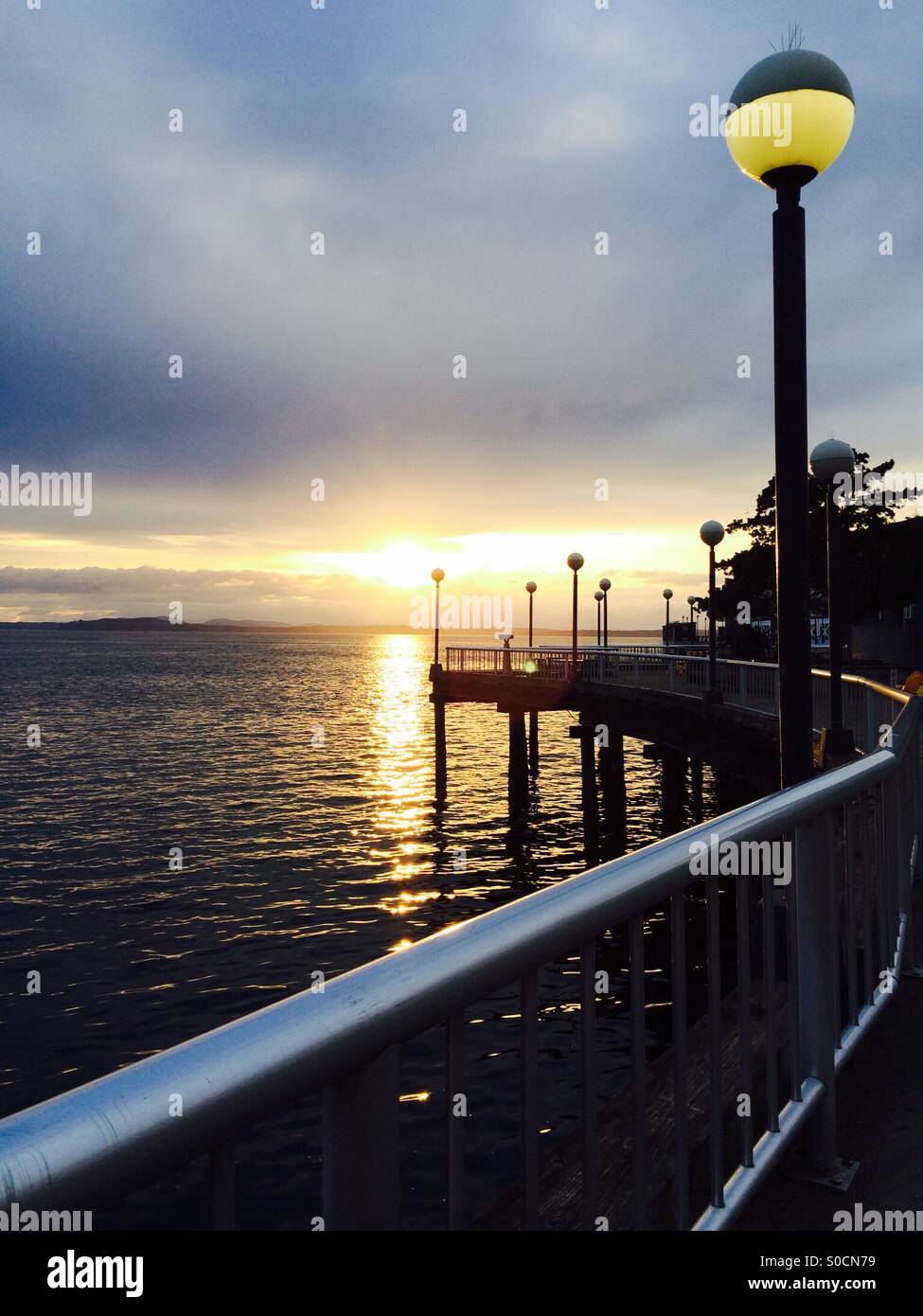 Seattle night lights hi-res stock photography and images - Alamy