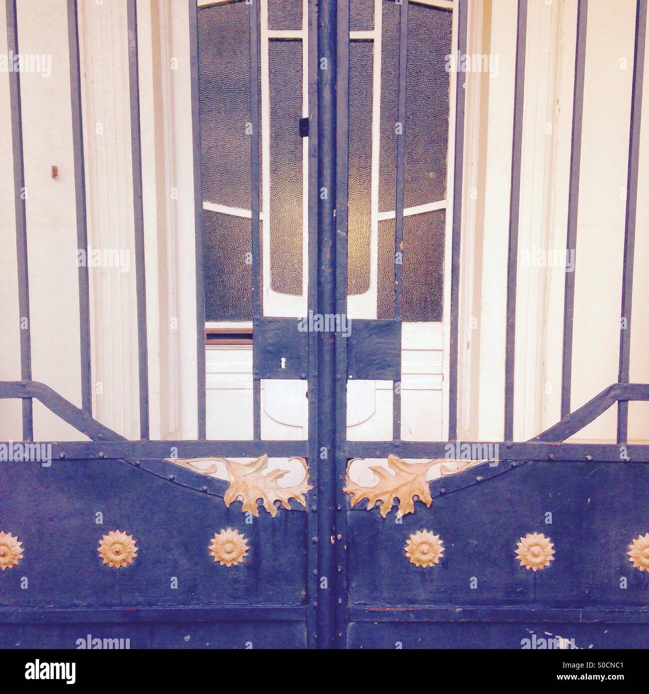 Gate decor hi-res stock photography and images - Alamy