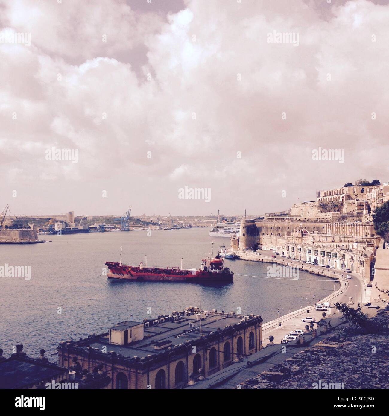 Malta valetta barrakka hi-res stock photography and images - Alamy