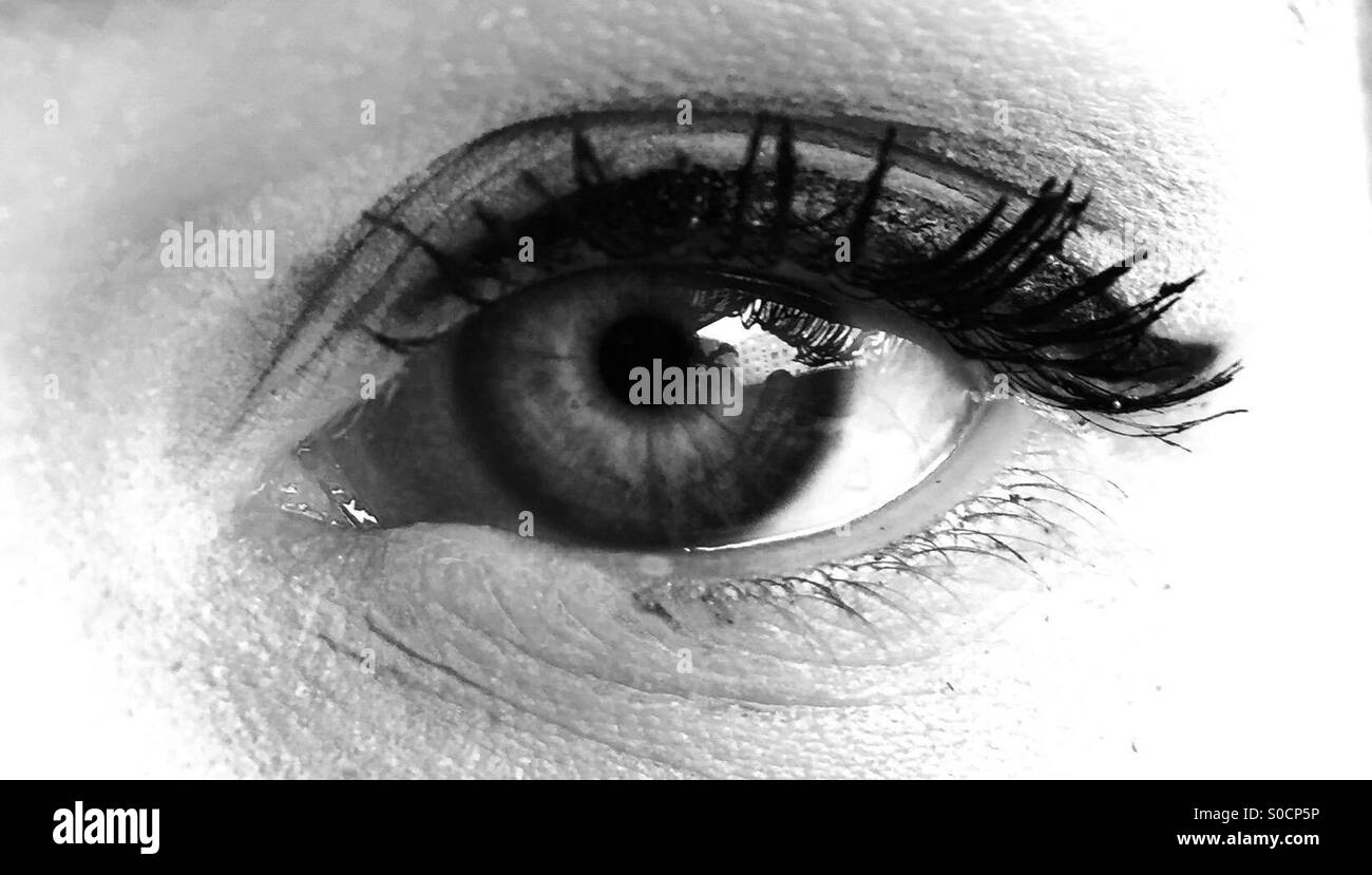 Girls eye hi-res stock photography and images - Alamy